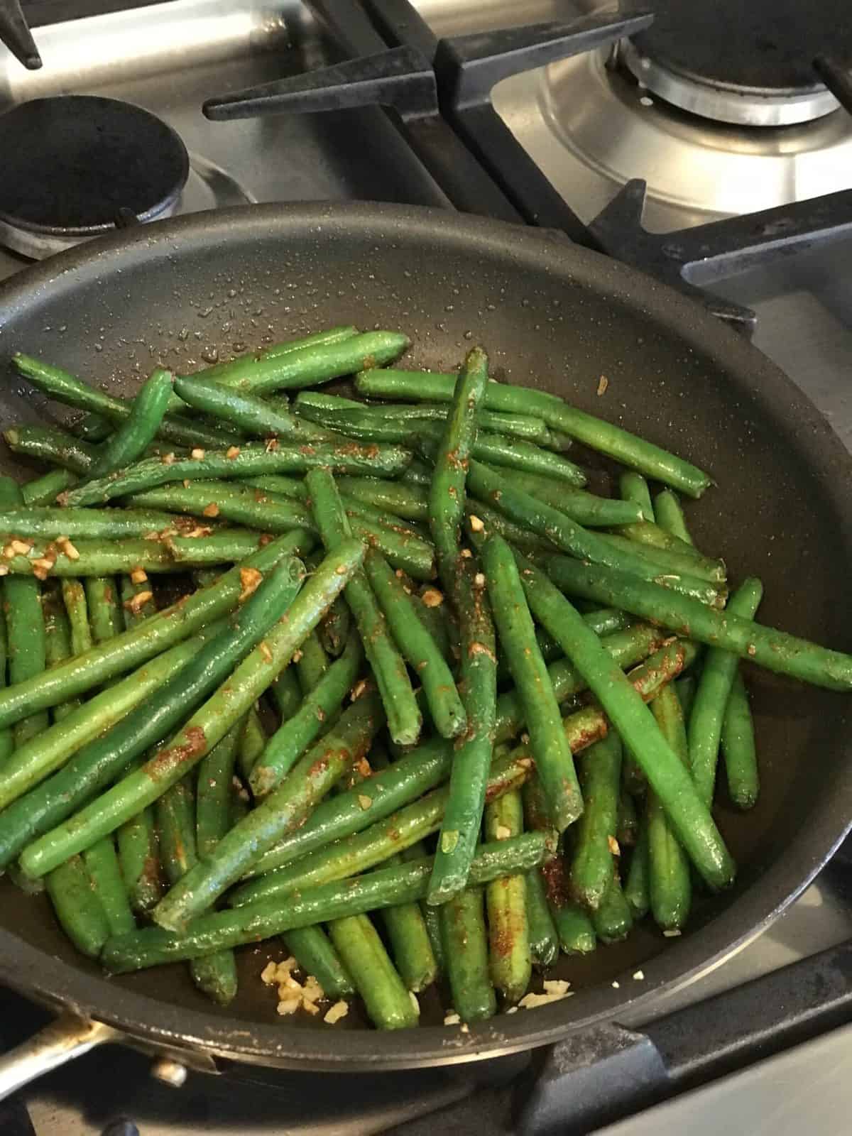 Seasoned Green Beans with 11 Magic Herbs & Spices - STARSEED KITCHEN